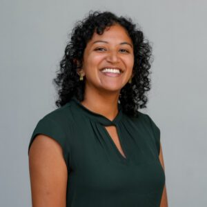 Elina Thomas, Ph.D. : Earlham College